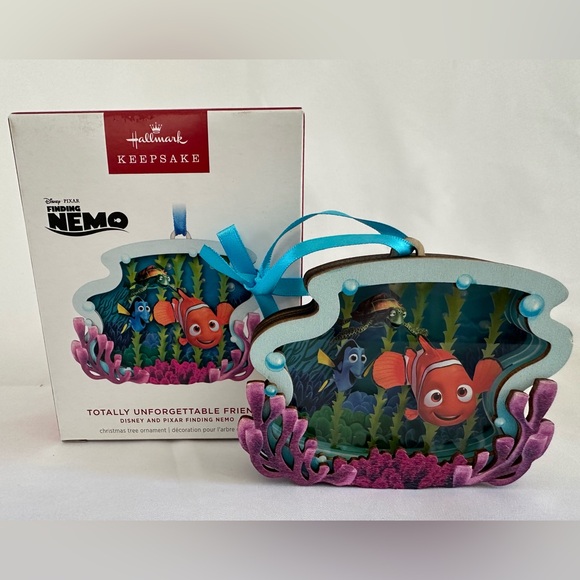 Hallmark | Holiday | Hallmark Disney Pixar Finding Nemo Dory Totally ...